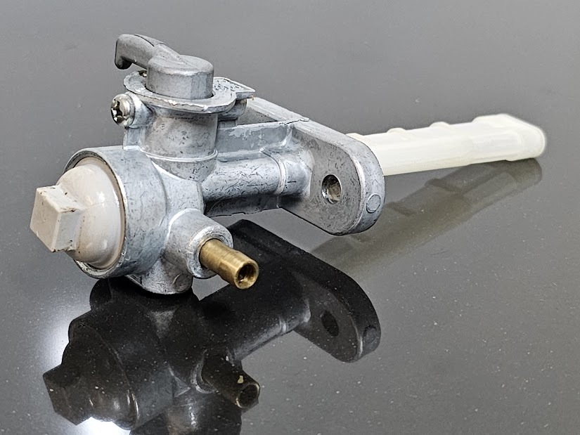 NOS Genuine Suzuki Motorcycle DR125 & DR250 Cock Assembly Fuel Tap