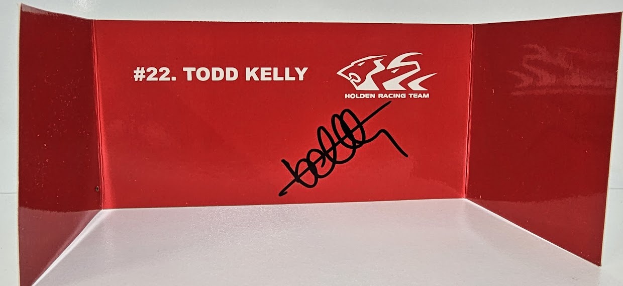New 1:43 Signed Holden VZ Commodore HRT 2006 Todd Kelly #22