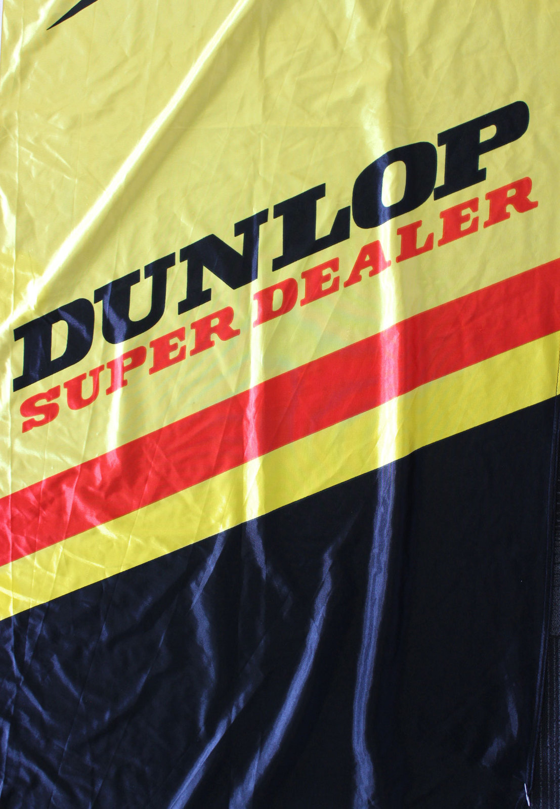 Yellow Dunlop Super Dealer Flag