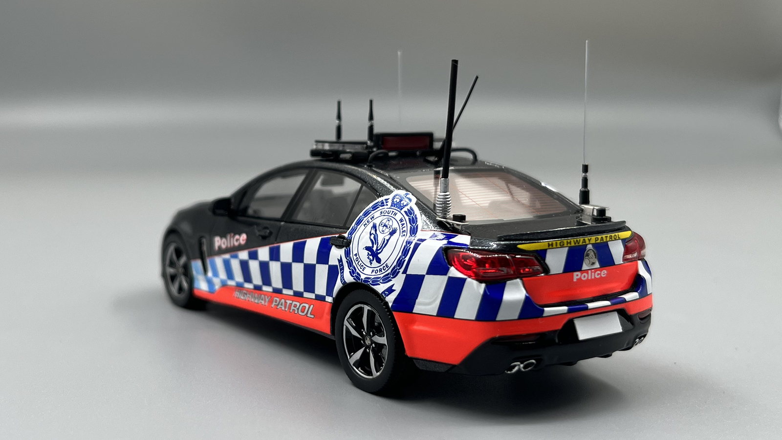 1:43 NSW Police Highway Patrol 2018 VF Series II Commodore Sedan Grey