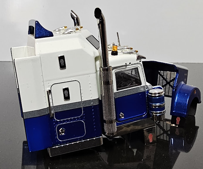 New 1:50 T900 Legend Drake Kenworth SMC Cab & Bonnet Spare Parts