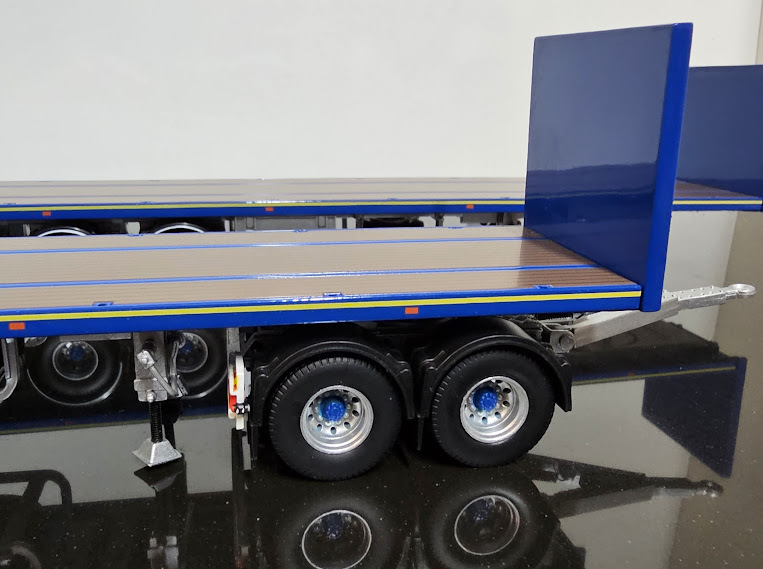 Tekno 1:50 Road Train Set With Dolly Blue and Silver