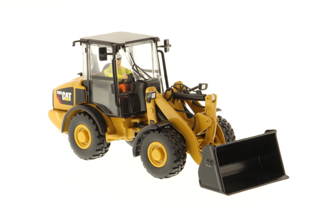1:50 906H Compact Wheel Loader