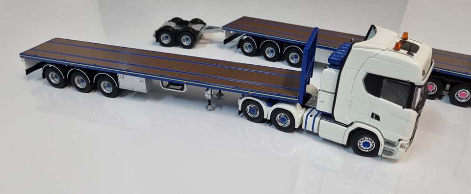 Tekno 1:50 Road Train Set With Dolly Blue and Silver