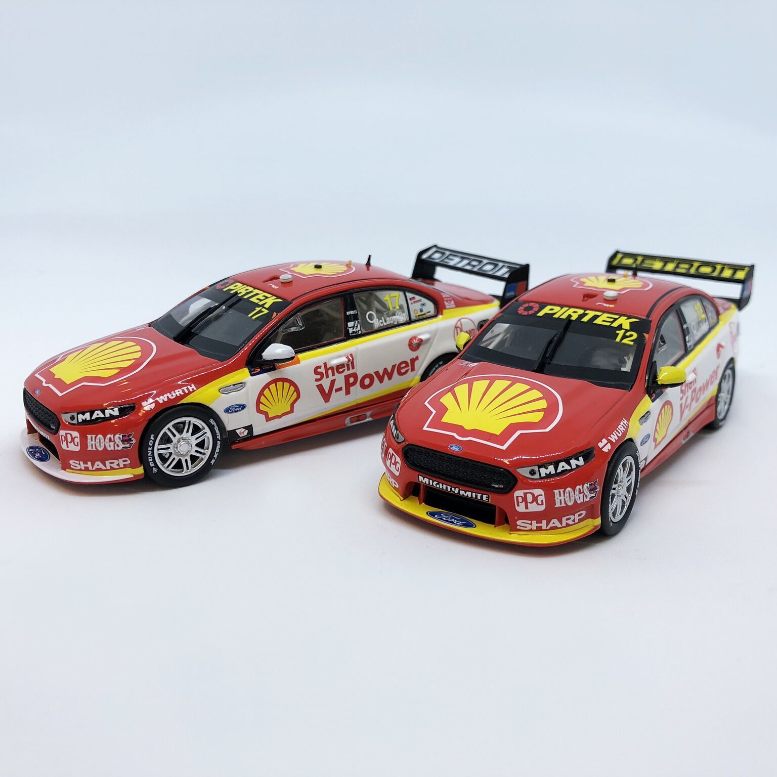 1:43 Shell V-Power Ford FGX Falcon 2017 Teams Twin Set - Fabian ...