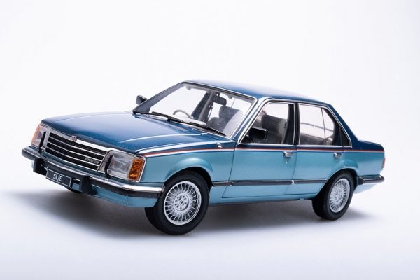 1:18 VC SLE Holden Commodore 1978 Biante B182702F
