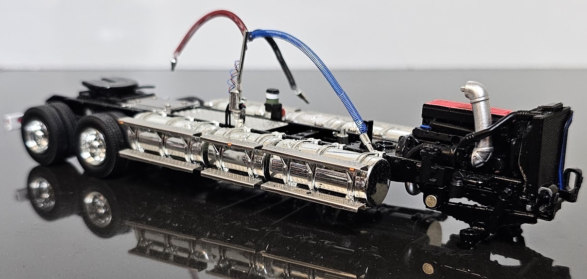 1:50 T900 Drake Kenworth PACCAR Legend Z01465 Chassis With Tanks