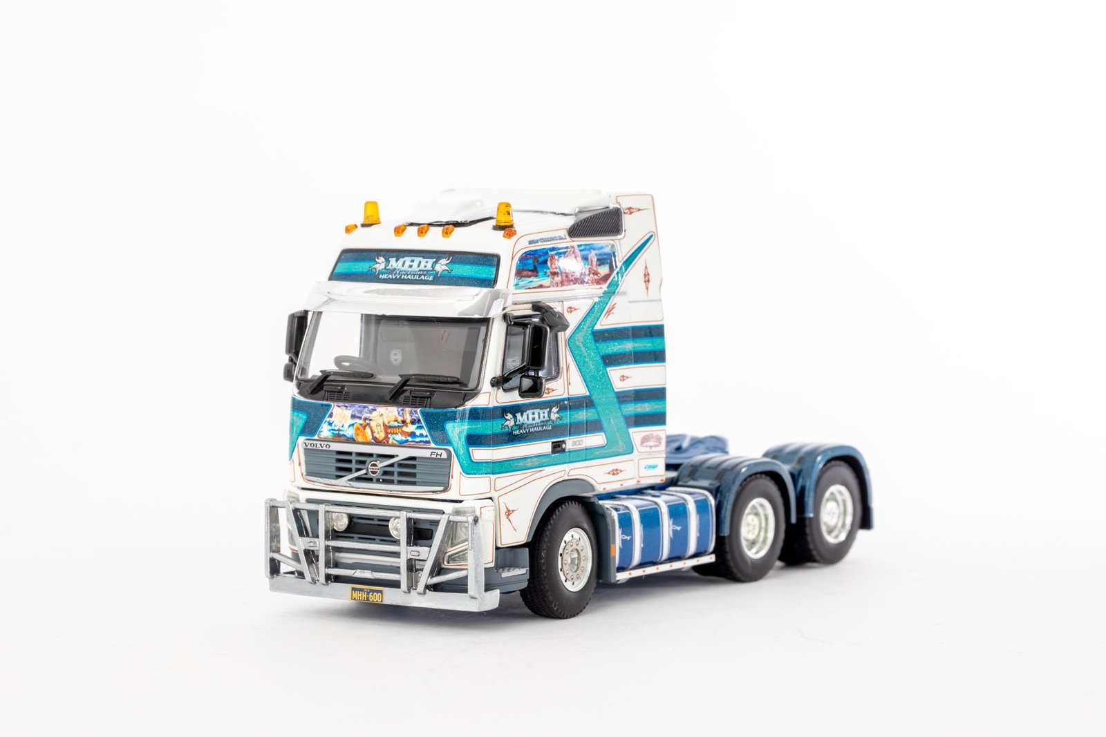 New Drake Volvo Globetrotter Prime Mover Diecast Replica Truck 1:50 ...