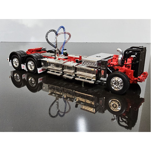 1:50 909 Kenworth Rolling Chassis Red Square Tanks